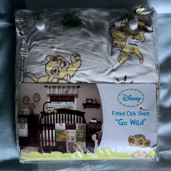 Disney | Bedding | Disney Fitted Crib Sheet | Poshmark